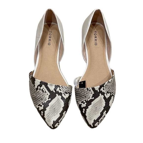torrid | Shoes | Torrid Snakeskin Pattern Flats Black And White | Poshmark